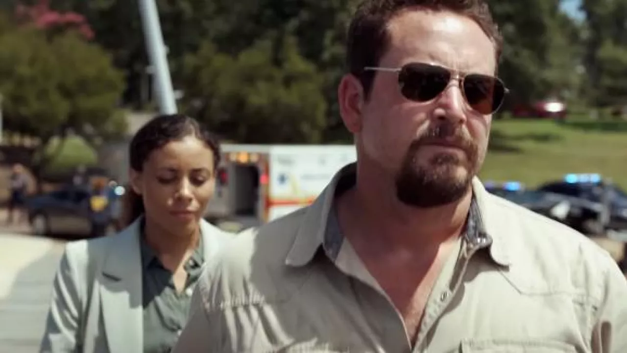 Aviator sunglasses worn by Detective Lucas Boyd (Cole Hauser) as seen ...