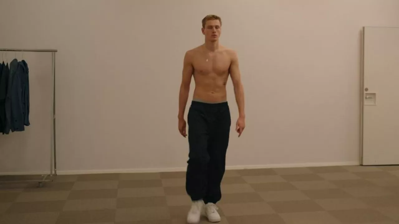 Lacoste pants worn by Carl (Harris Dickinson) in Triangle of Sadness ...