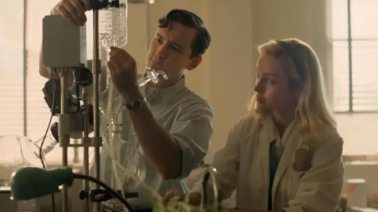 Watch worn by Calvin (Lewis Pullman) as seen in Lessons In Chemistry TV ...