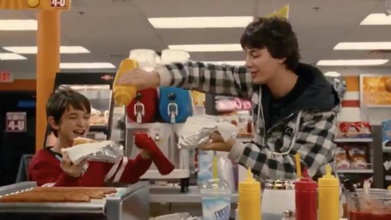Black and White zip up hoodie worn by Rodrick Heffley (Devon Bostick ...