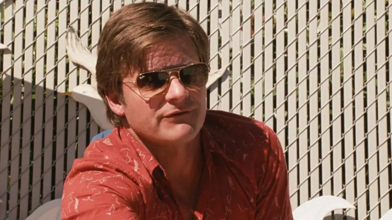 Red Printed Shirt worn by Frank Heffley (Steve Zahn) in Diary of a ...