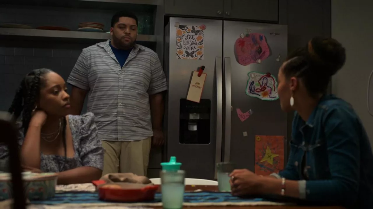 Striped shirt worn by Isaac 'Ike' Edwards (O'Shea Jackson Jr.) as seen ...