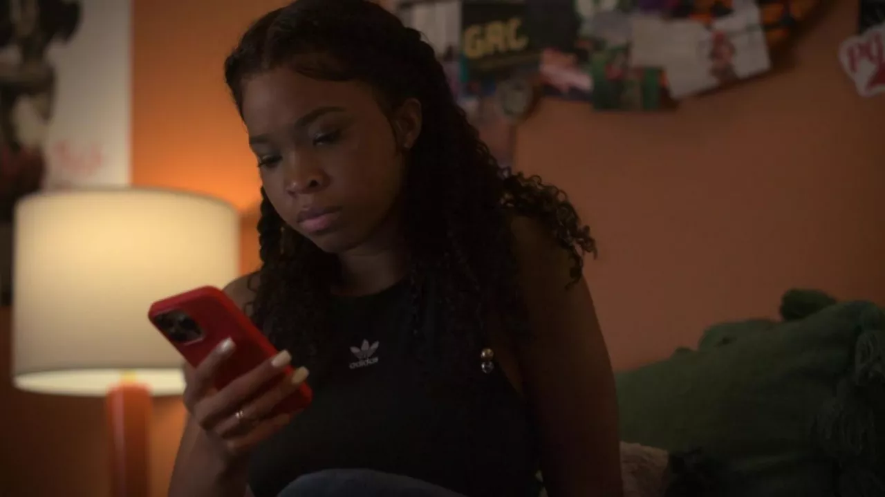 Adidas Top worn by Crystal Jarrett (Quvenzhané Wallis) as seen in ...