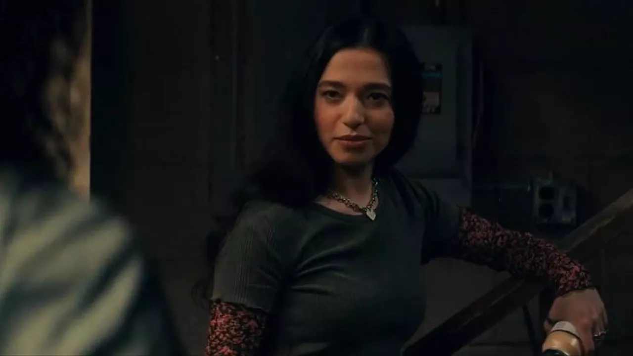 Green Top worn by Amber Freeman (Mikey Madison) in Scream | Spotern