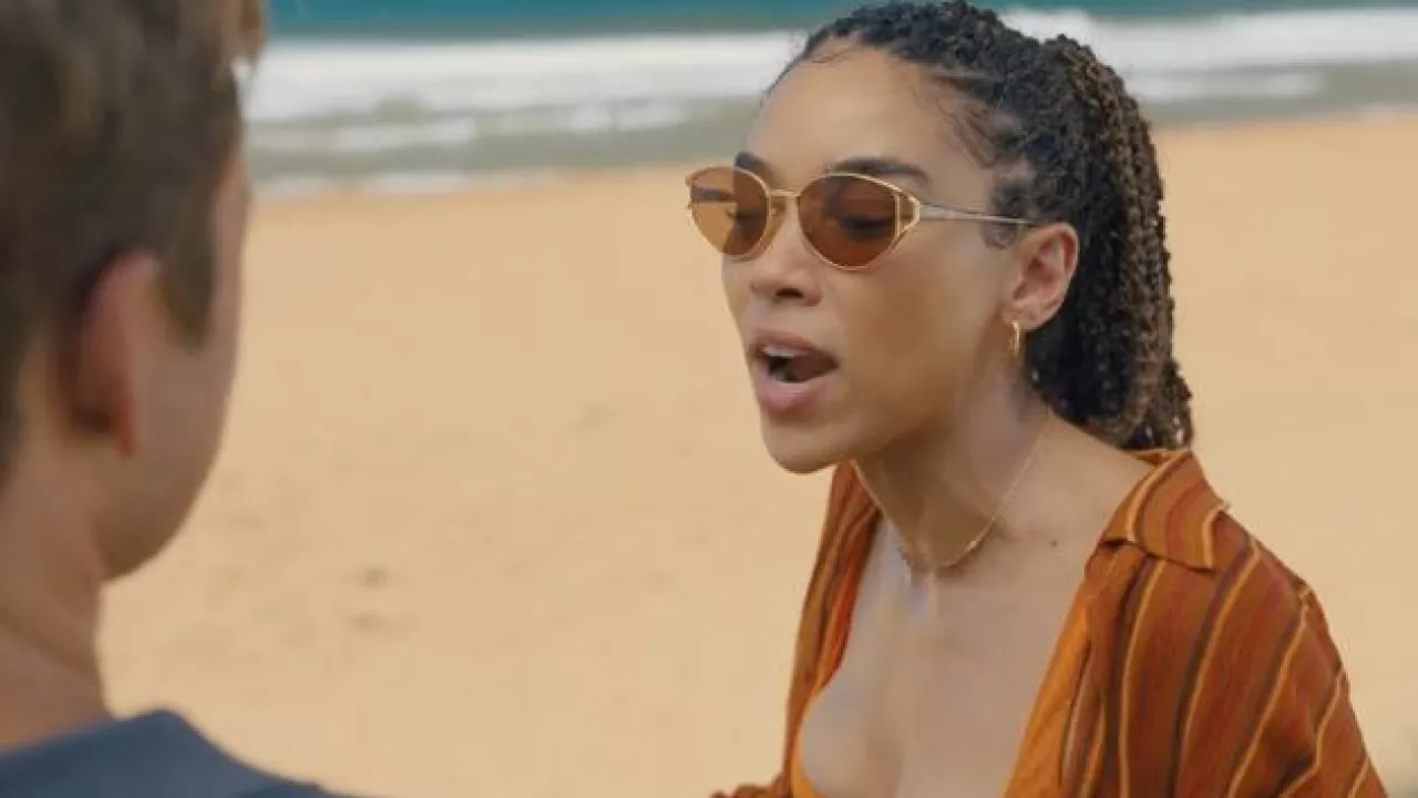 Sunglasses worn by Miranda Clerk (Nat Buchanan) as seen in Anyone But ...