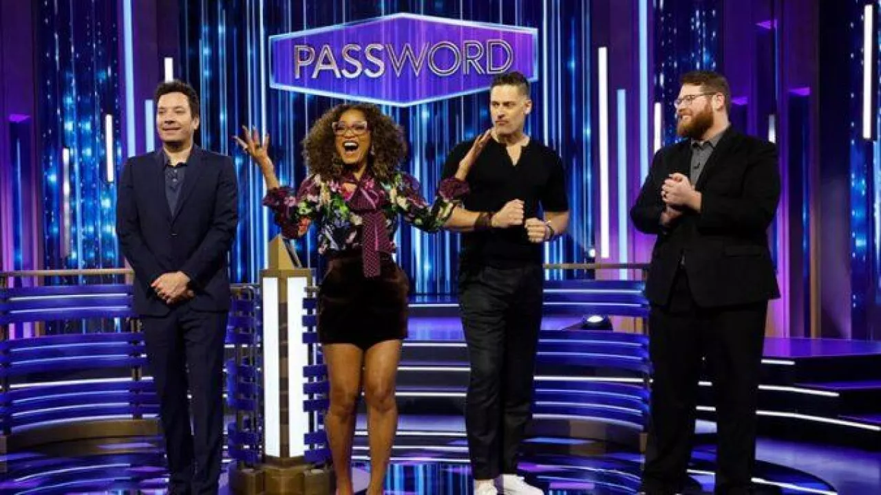 Necktie floral top worn by Keke Palmer in Password TV show on April ...