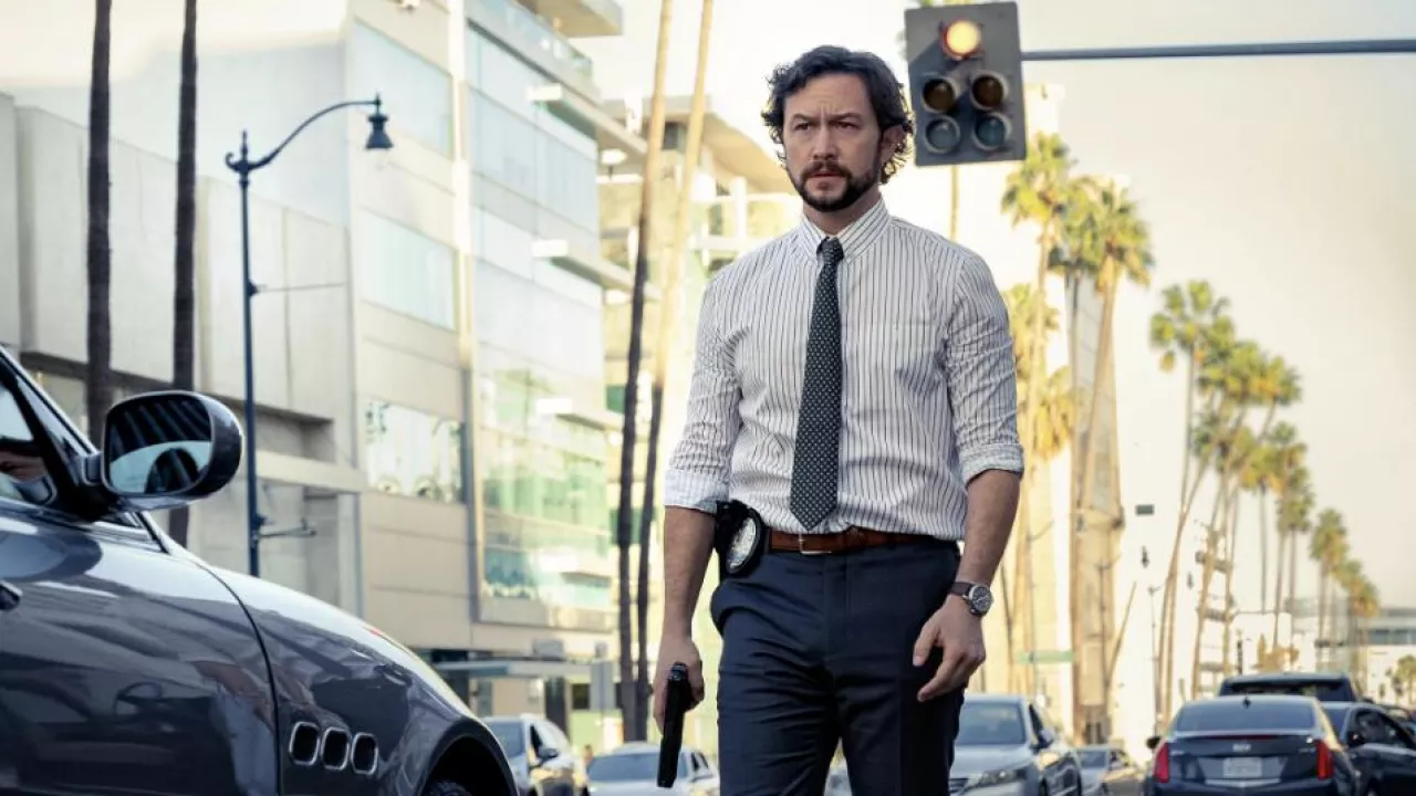 Beverly Hills Cop: Axel F - Outfits: Joseph Gordon-Levitt is wearing ...