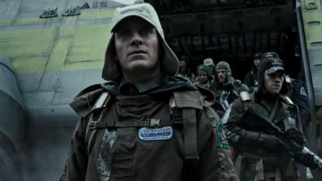 Alien: Covenant: Clothes, Outfits, Brands, Style and Looks | Spotern
