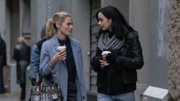 Trish Walker (played by Rachael Taylor) outfits on Marvel's The Defenders