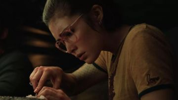 Découvrez la garde-robe de Zia Rodriguez (Daniella Pineda) dans ...