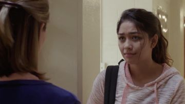 Rowan Fricks (played by Lulu Antariksa) outfits on T@gged