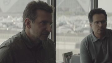 Agent Colin Bates (played by Bradley Cooper) outfits on The Mule