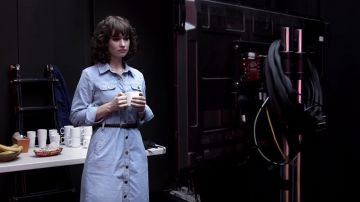 Ellie Appleton (played by Lily James) outfits on Yesterday