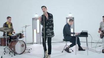 half•alive - the fall [VIDEO]: Clothes, Outfits, Brands, Style and ...
