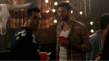 Jake (played by Steve Lund) outfits on Schitt's Creek