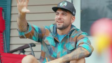 Spose - Good Luck With Your Life (Official Music Video): Clothes ...