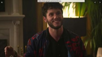 Forty Quinn (played by James Scully) outfits on You