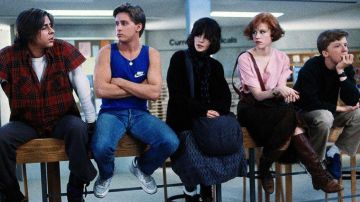 Claire Standish (played by Molly Ringwald) outfits on The Breakfast Club