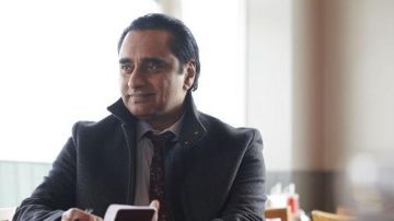 DI Sunil 'Sunny' Khan (played by Sanjeev Bhaskar) outfits on Unforgotten