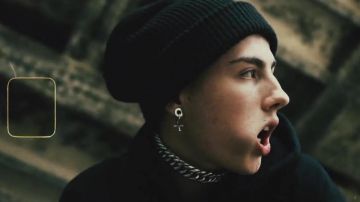 BVDLVD - WEEPIN (FEAT. HEN$HAW) (OFFICIAL MUSIC VIDEO): Clothes ...