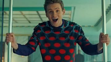 Technical Boy (played by Bruce Langley) outfits on American Gods