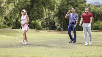 Juliet Higgins (played by Perdita Weeks) outfits on Magnum P.I.