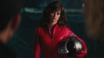 Valentina Valencia (played by Penélope Cruz) outfits on Zoolander 2