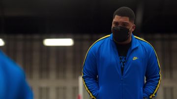 Isaac 'Ike' Edwards (played by O'Shea Jackson Jr.) outfits on Swagger