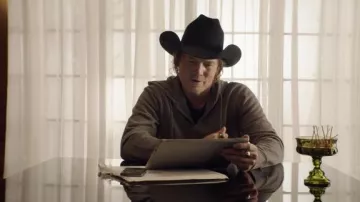 Découvrez la garde-robe de Jack (Sam Worthington) dans 9 Bullets