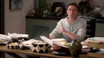 Tom (played by Topher Grace) outfits on Home Economics