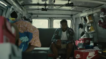 Earnest 'Earn' Marks (played by Donald Glover) outfits on Atlanta