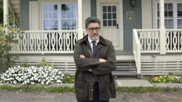Inspector Gamache (played by Alfred Molina) outfits on Three Pines