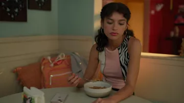 Ines (played by Bryana Salaz) outfits on Freeridge