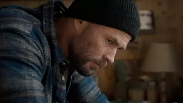 Tyler Rake (played by Chris Hemsworth) outfits on Extraction 2