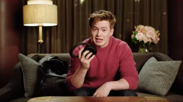 Inside Heartstopper Star Kit Connor’s Backpack | In The Bag: Clothes ...