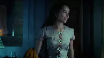 Robyn "Rob" Brooks (played by Zoë Kravitz) outfits on High Fidelity