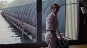 Découvrez la garde-robe de Alvy Singer (Woody Allen) dans Annie Hall