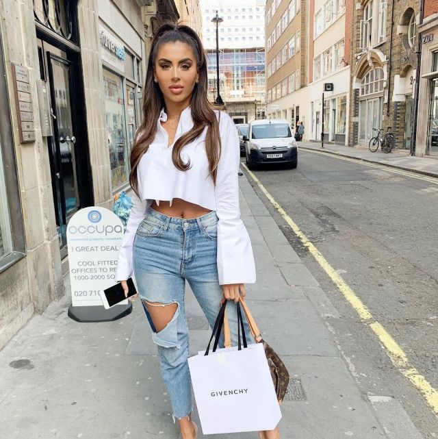 La blusa blanca que usó Dabz en su cuenta de Instagram @Dbzdutch | Spotern