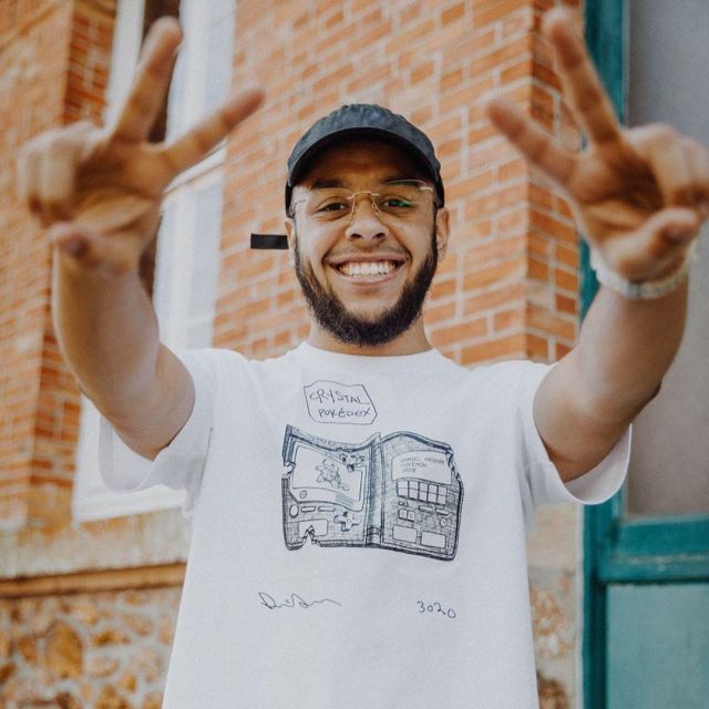 Eyeglasses Nico aka Booska Colombian account on the Instagram of ...