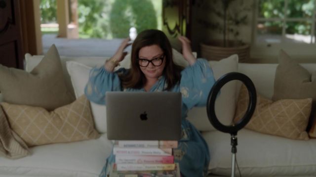 Blue dress worn by Frances Welty (Melissa McCarthy) as seen in Nine ...