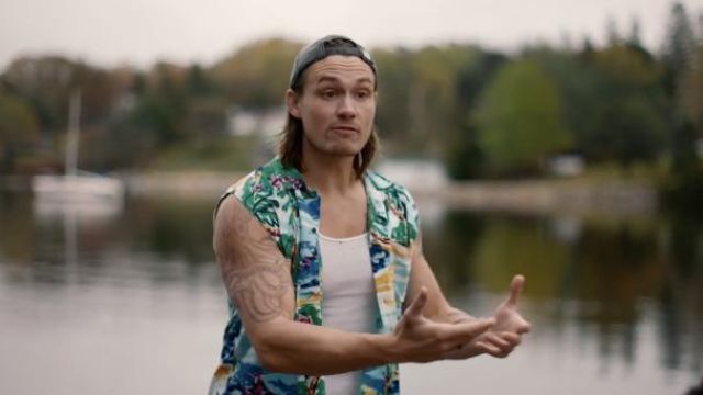 Printed Hawaiian floral sleeveless shirt worn by Ryan Finley-Cullen ...