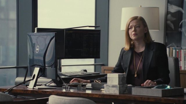 Necklace Pendant In Gold Worn By Shiv Roy Sarah Snook As Seen In