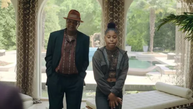 Crop Top Sweater worn by Robyn (Dominique Fishback) as seen in The Last ...