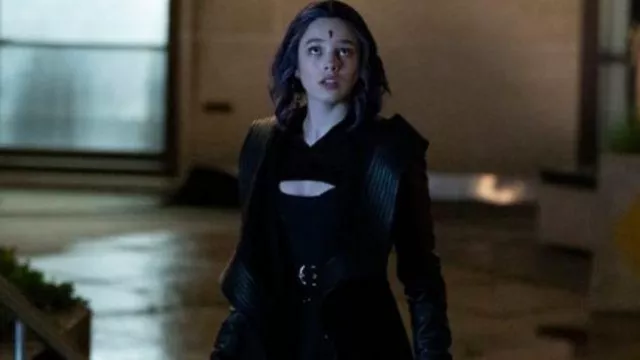 Black dress with cutout worn by Rachel Roth (Teagan Croft) in Titans TV ...