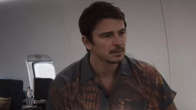 Printed hawaiian shirt worn by Danny Francesco (Josh Hartnett) as seen in Operation Fortune ...