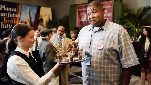 Gray plaid shirt worn by Gib (Omar Benson Miller) as seen in True Lies ...