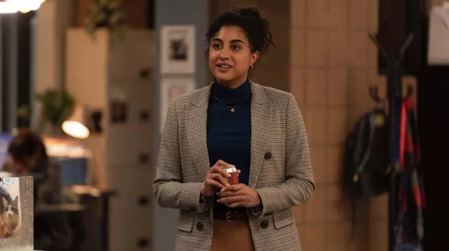 Checkered blazer jacket worn by Emily Price (Vella Lovell) as seen in ...