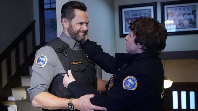 Watch worn by Frank Shaw (Joel McHale) as seen in Animal Control TV ...