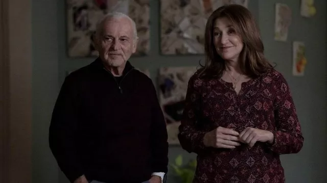 Printed top worn by Amy Davidson (Edie Falco) as seen in Bupkis TV show ...