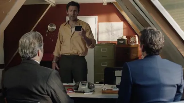 Yellow and white patterned 70's shirt worn by DCI Ronnie Box (Simon ...